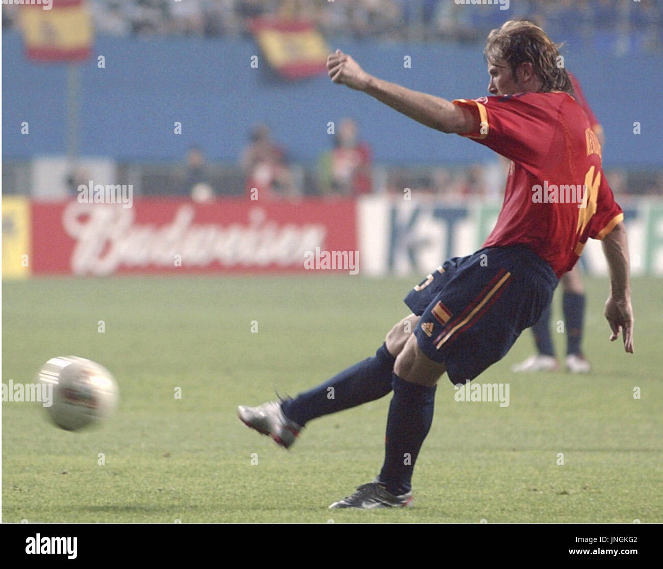 TAEJON, South Korea - Spain midfielder Gaizka Mendieta scores his teams ...
