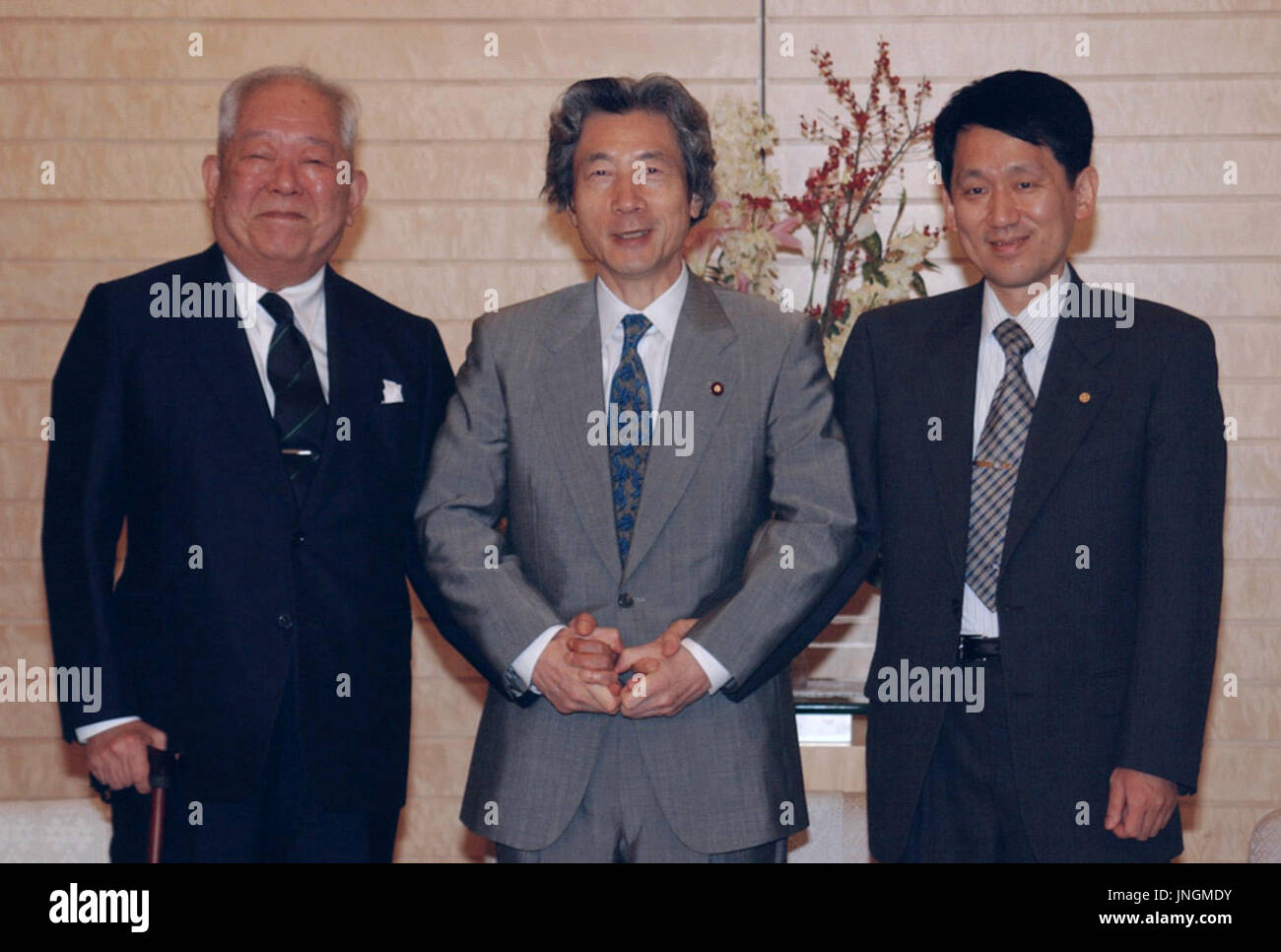 TOKYO, Japan - Two Japanese 2002 Nobel Prize laureates -- Masatoshi ...