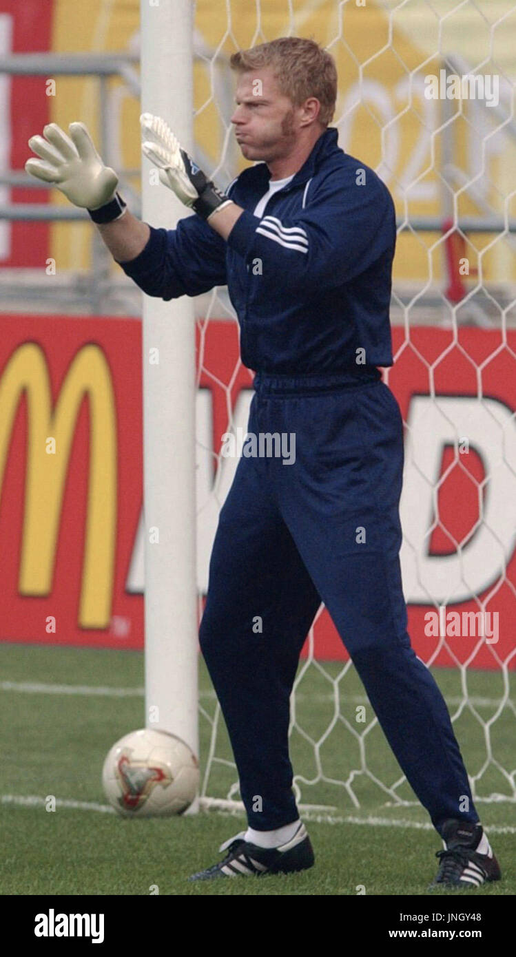 ULSAN, South Korea - Goalkeeper and Germany captain Oliver Kahn ...