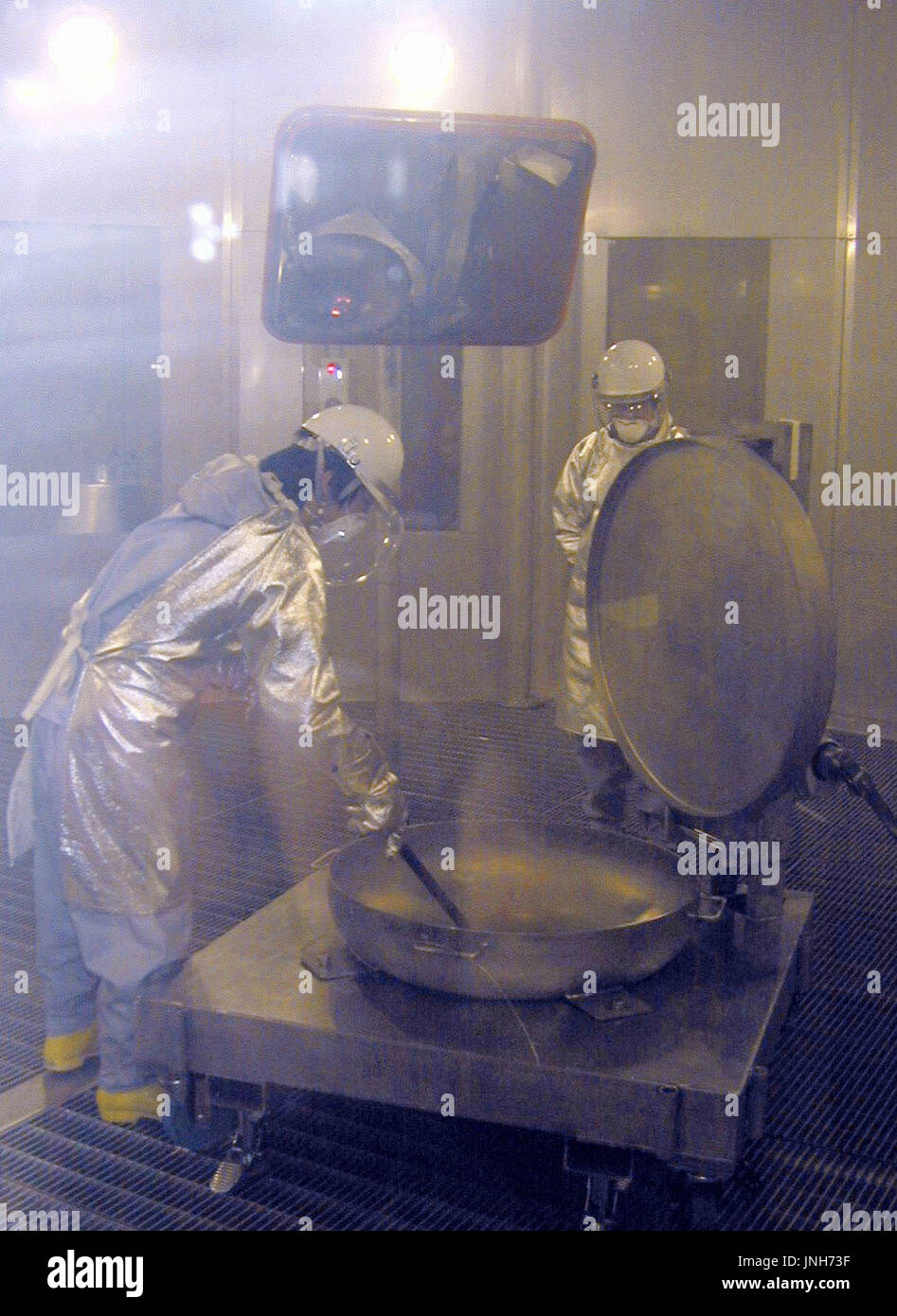 TSURUGA, Japan - Sodium burning experiment at Japan's prototype fast ...