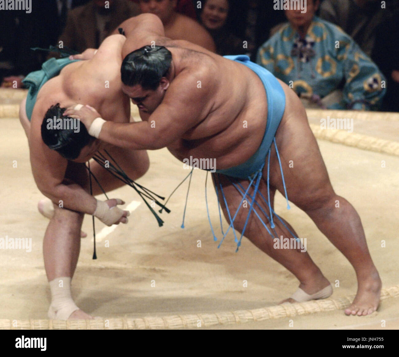 Fukuoka Japan Yokozuna Musashimaru R Steps Outside The Ring To