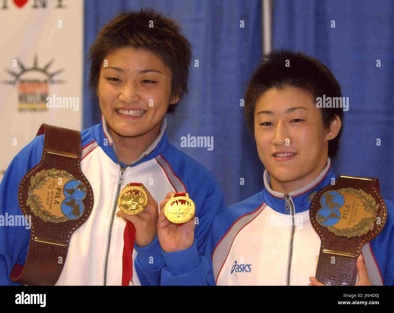 NEW YORK, United States - The Icho sisters -- Chiharu Icho (R), winner ...