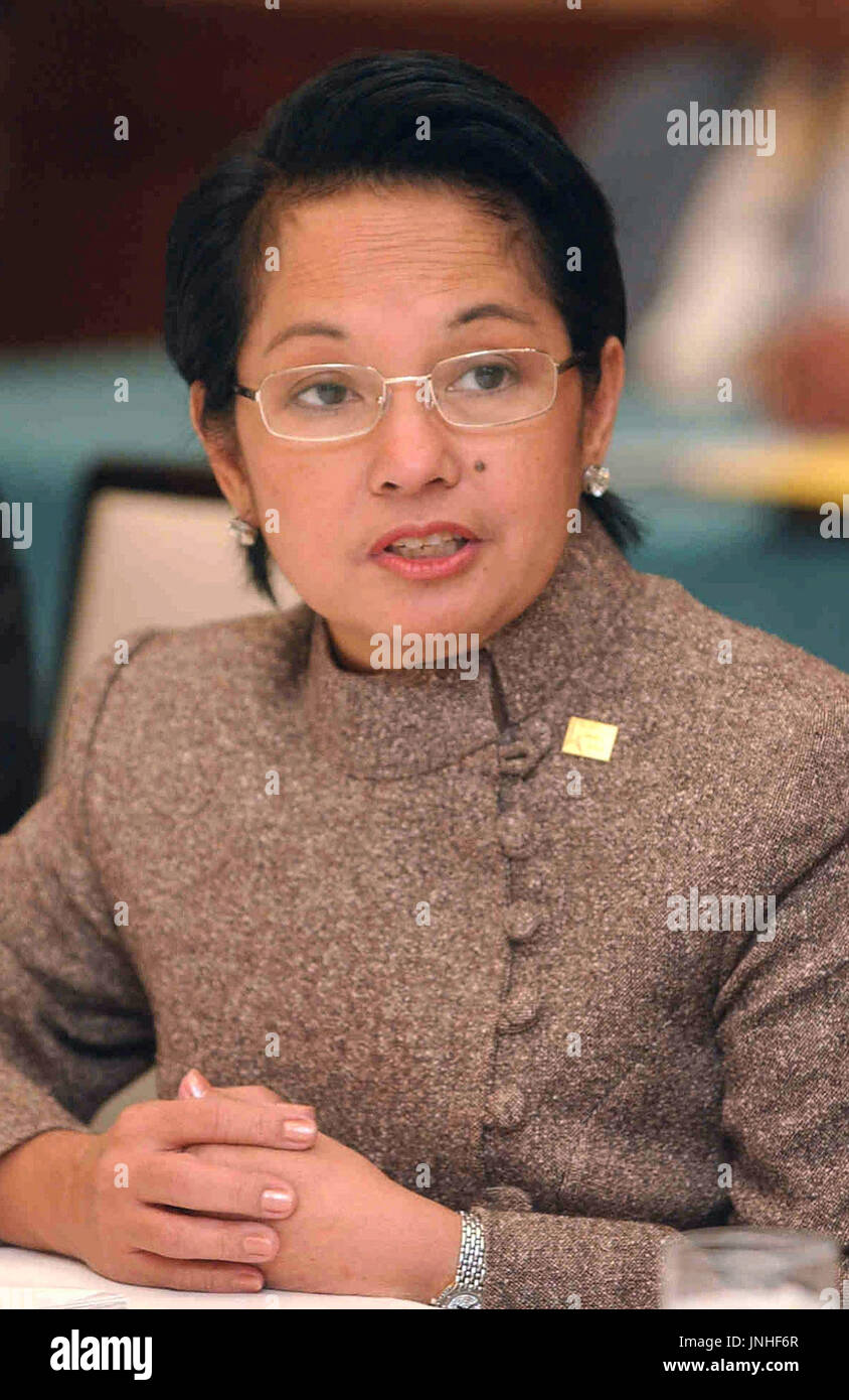 TOKYO, Japan - Philippine President Gloria Macapagal-Arroyo speaks to a ...