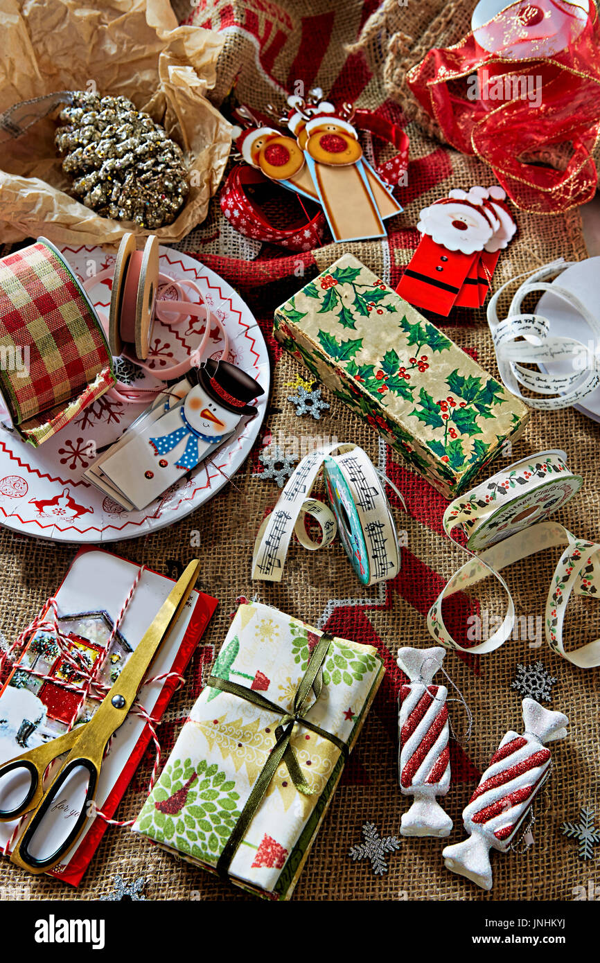 Christmas cards string hi-res stock photography and images - Alamy