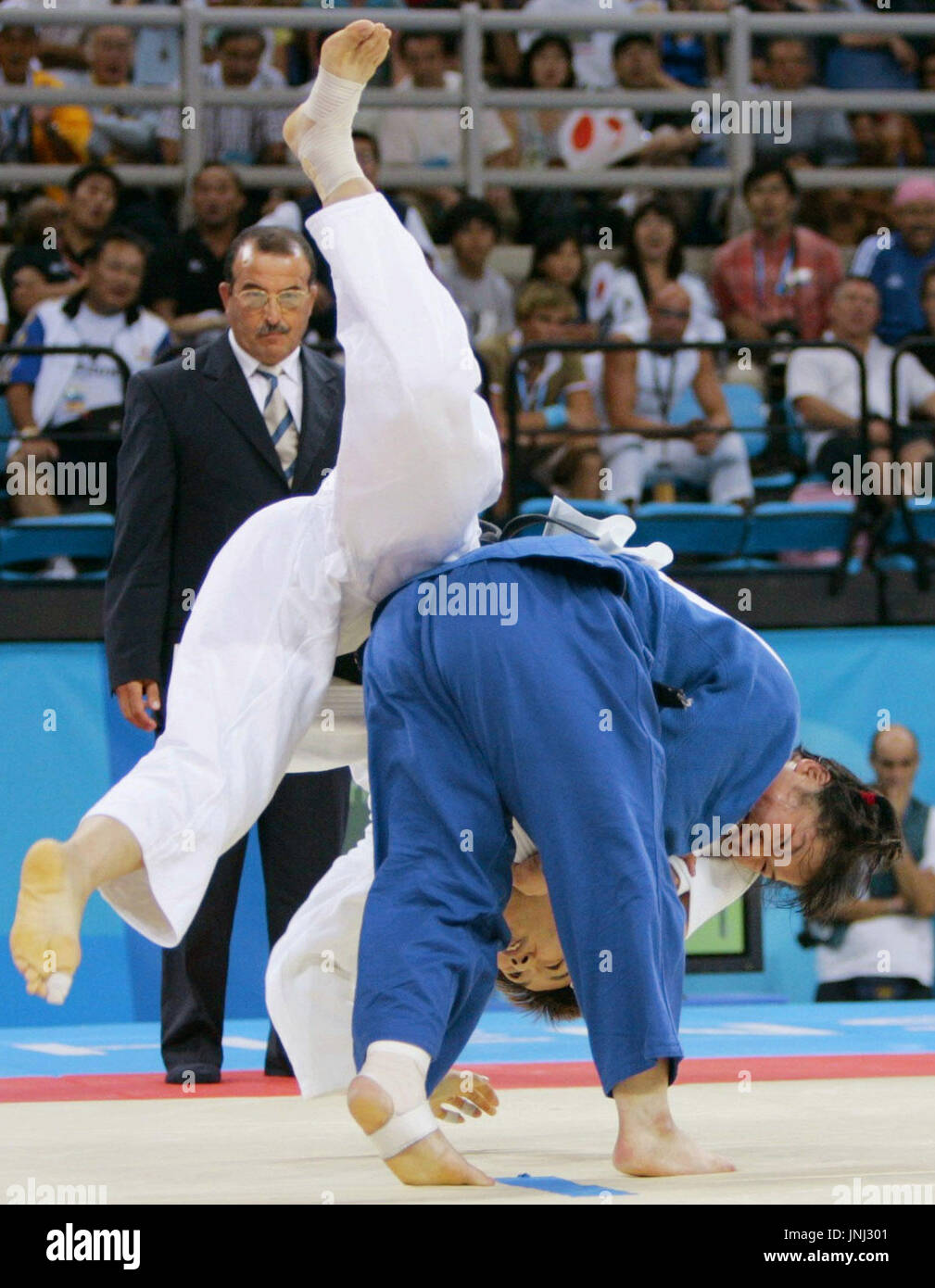 ATHENS, Greece - Japan's four-time judo world champion Noriko Anno (R ...