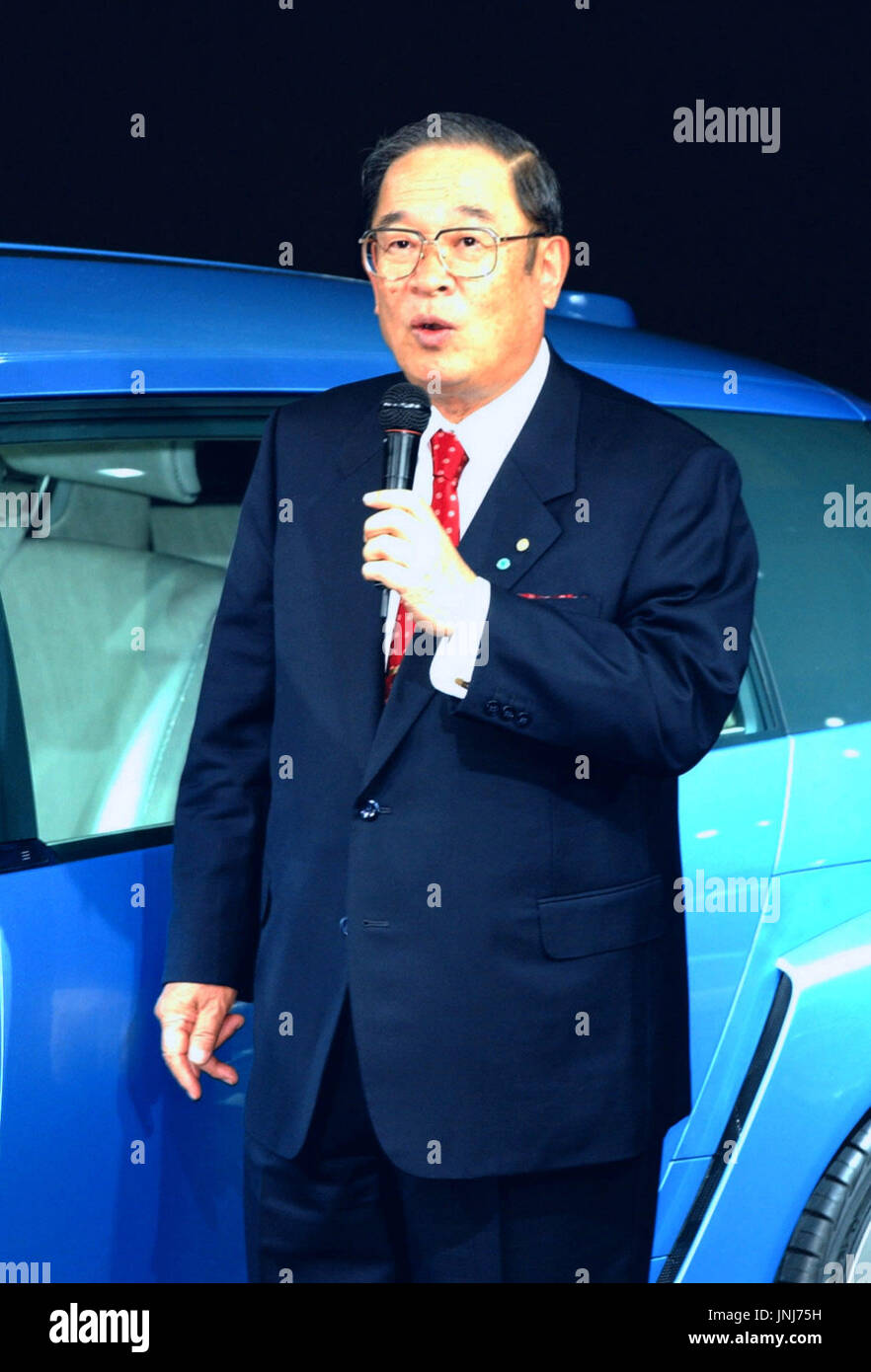 CHIBA, Japan - Toyota Motor Corp. President Fujio Cho speaks to ...
