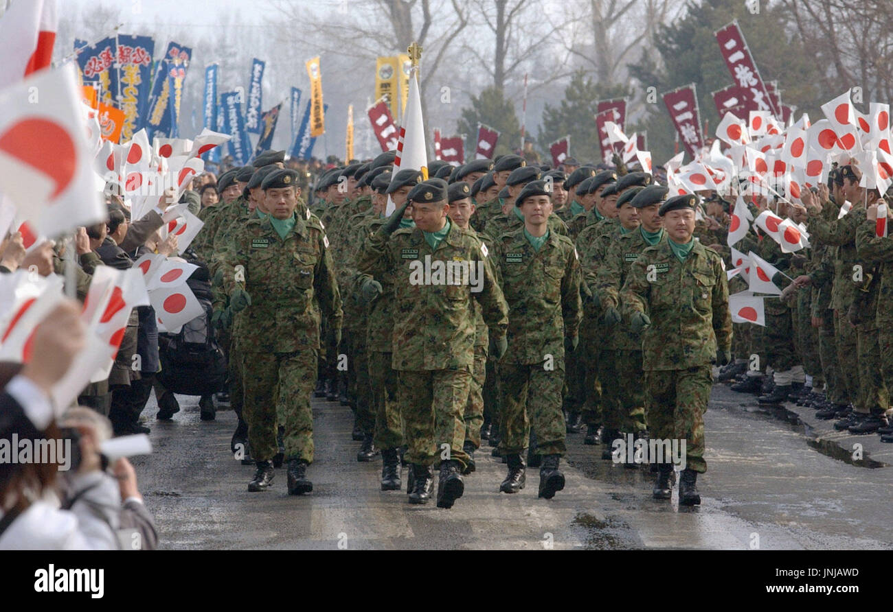 ASAHIKAWA, Japan - Some 100 Ground Self-Defense (GSDF) troops leave the ...