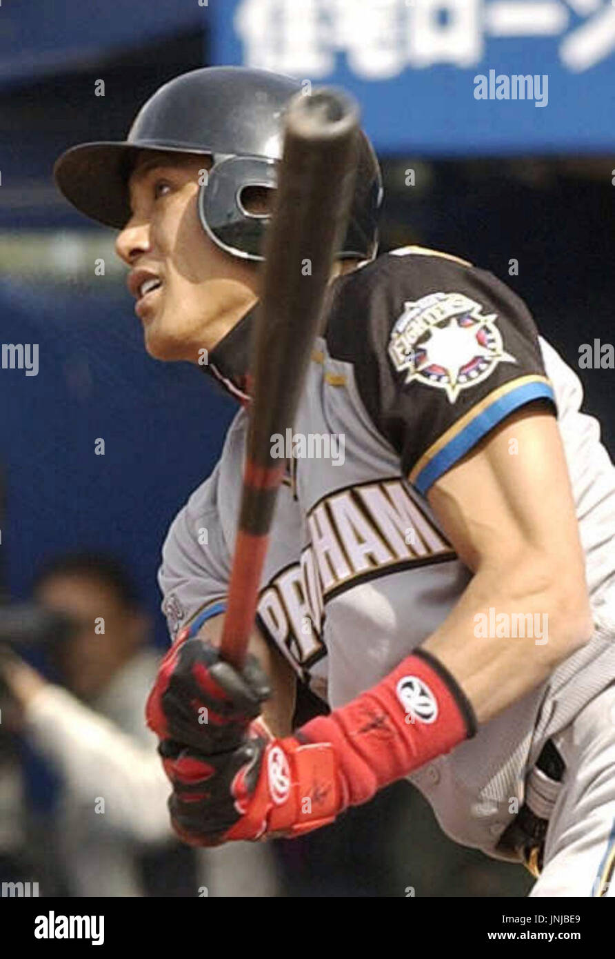 YOKOHAMA, Japan - Tsuyoshi Shinjo, who has left the Major League and ...