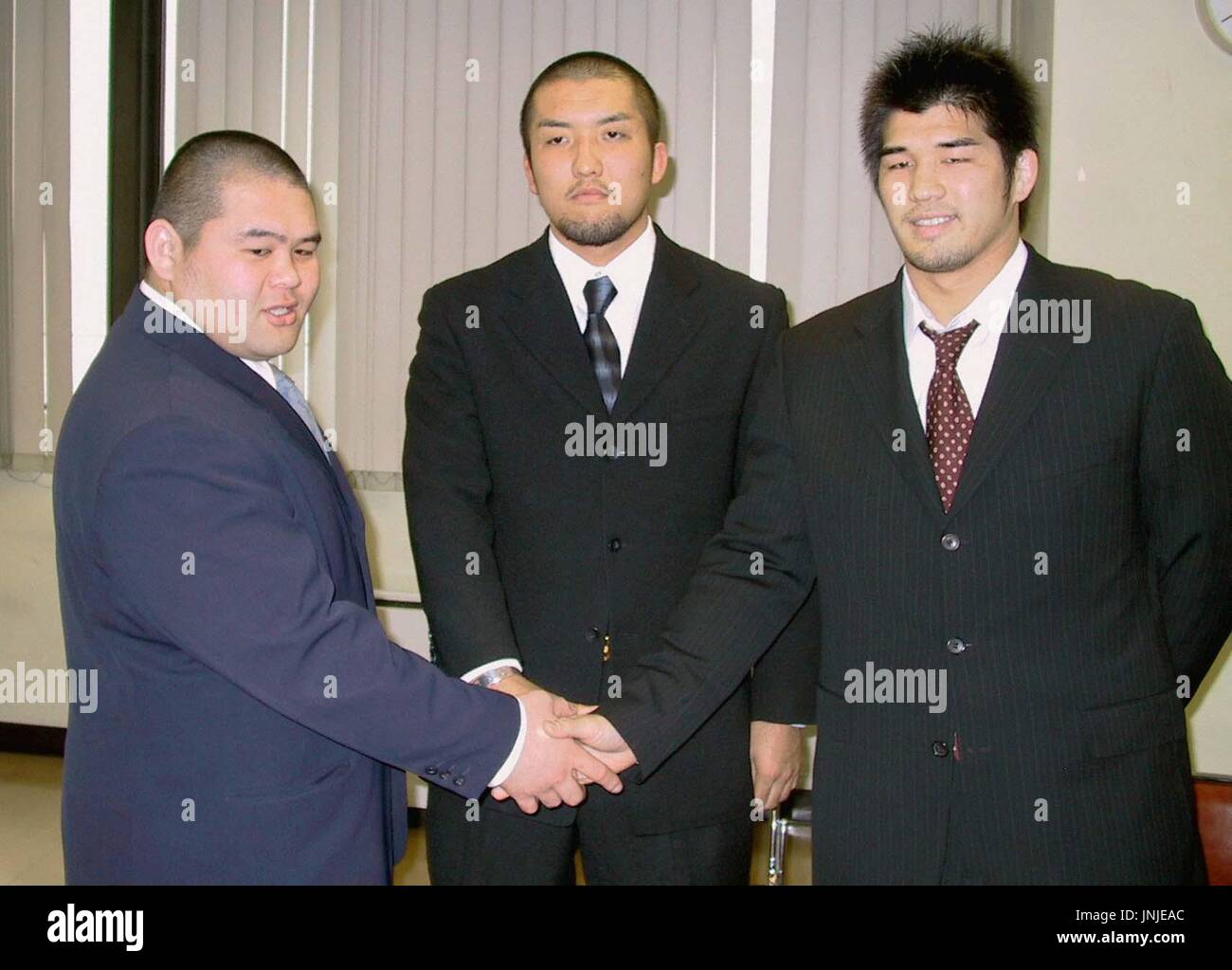 TOKYO, Japan - Kosei Inoue of Japan, gold medalist at the Sydney 2000 ...