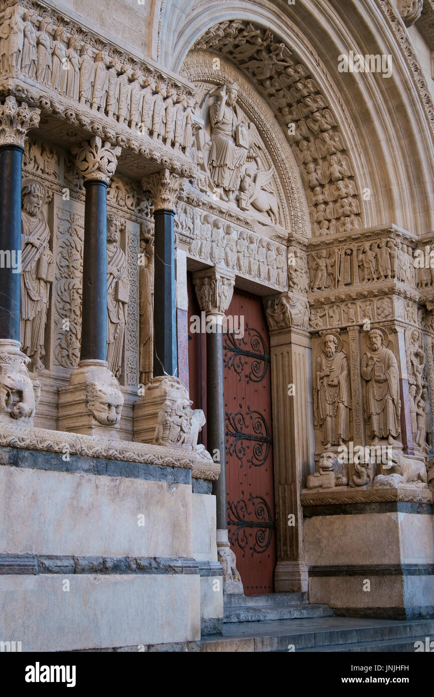 Saint-Trophime Church, Arles, France Stock Photo - Alamy