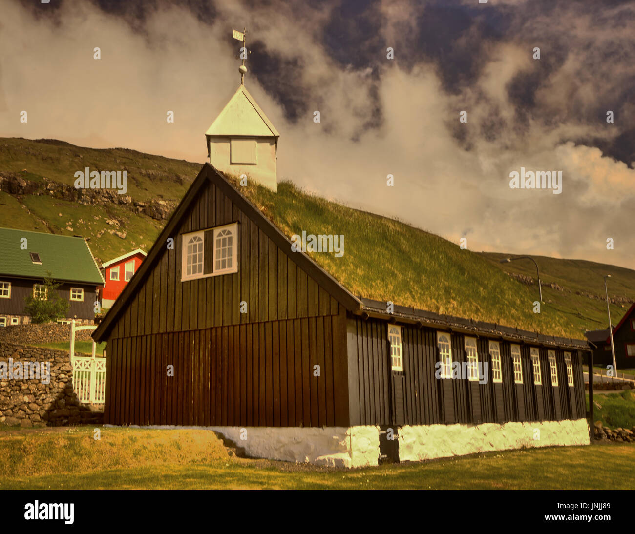 Curch roof hi-res stock photography and images - Alamy