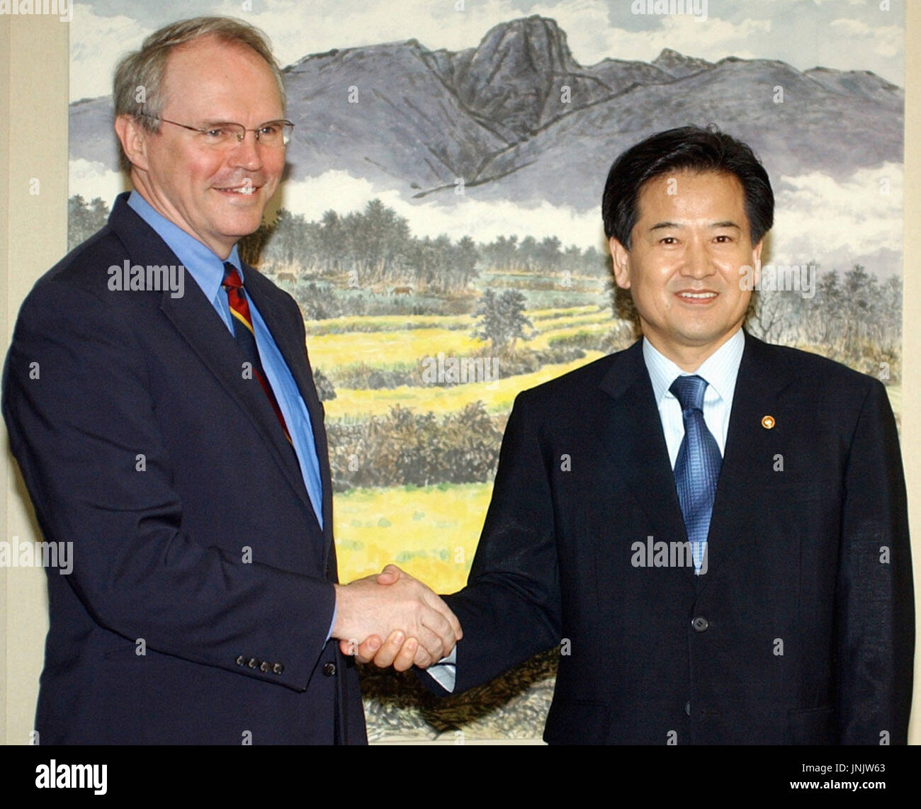 SEOUL, South Korea - U.S. Assistant Secretary of State Christopher Hill ...