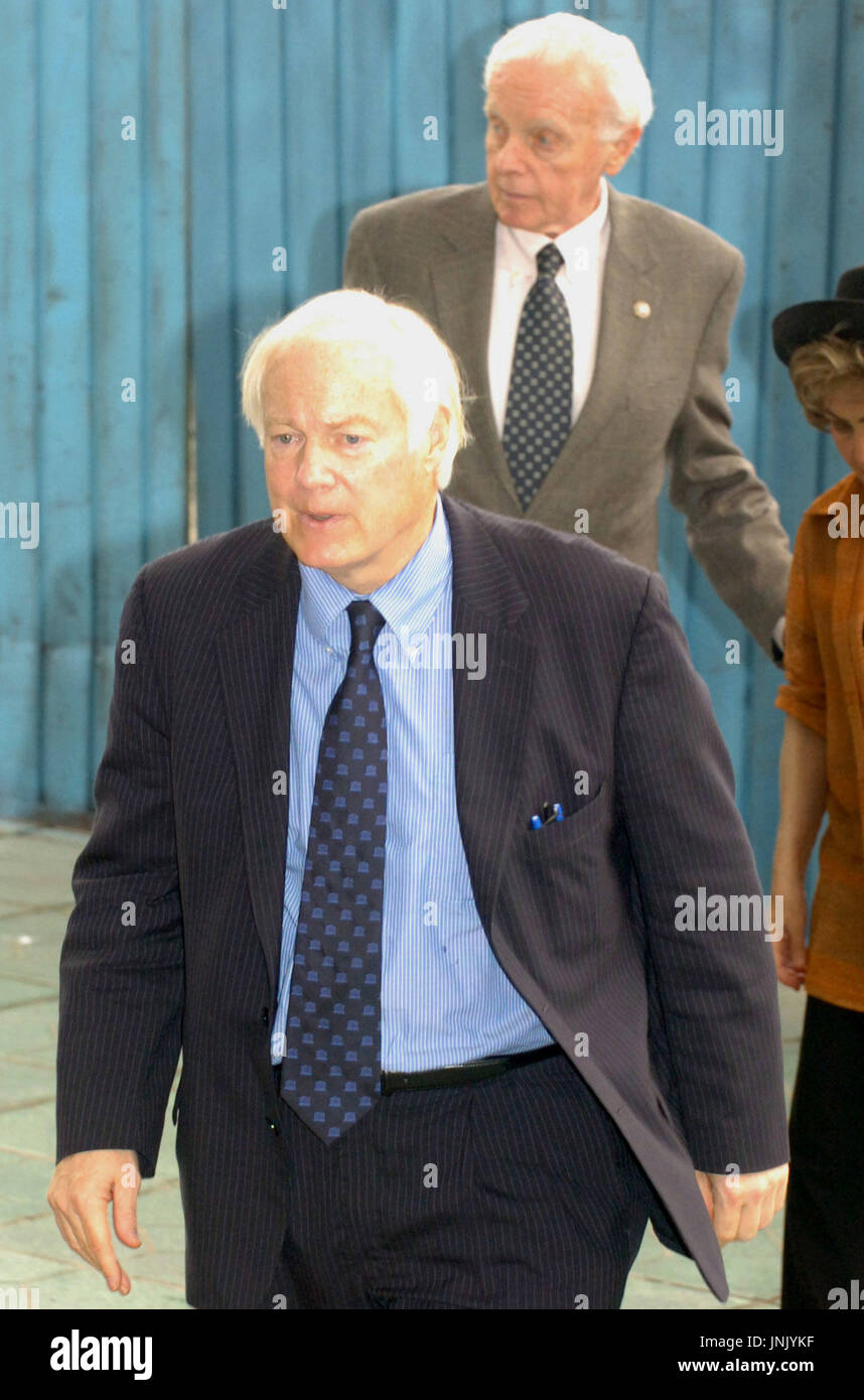 BEIJING, China - U.S. House of Representatives members Jim Leach (fore ...