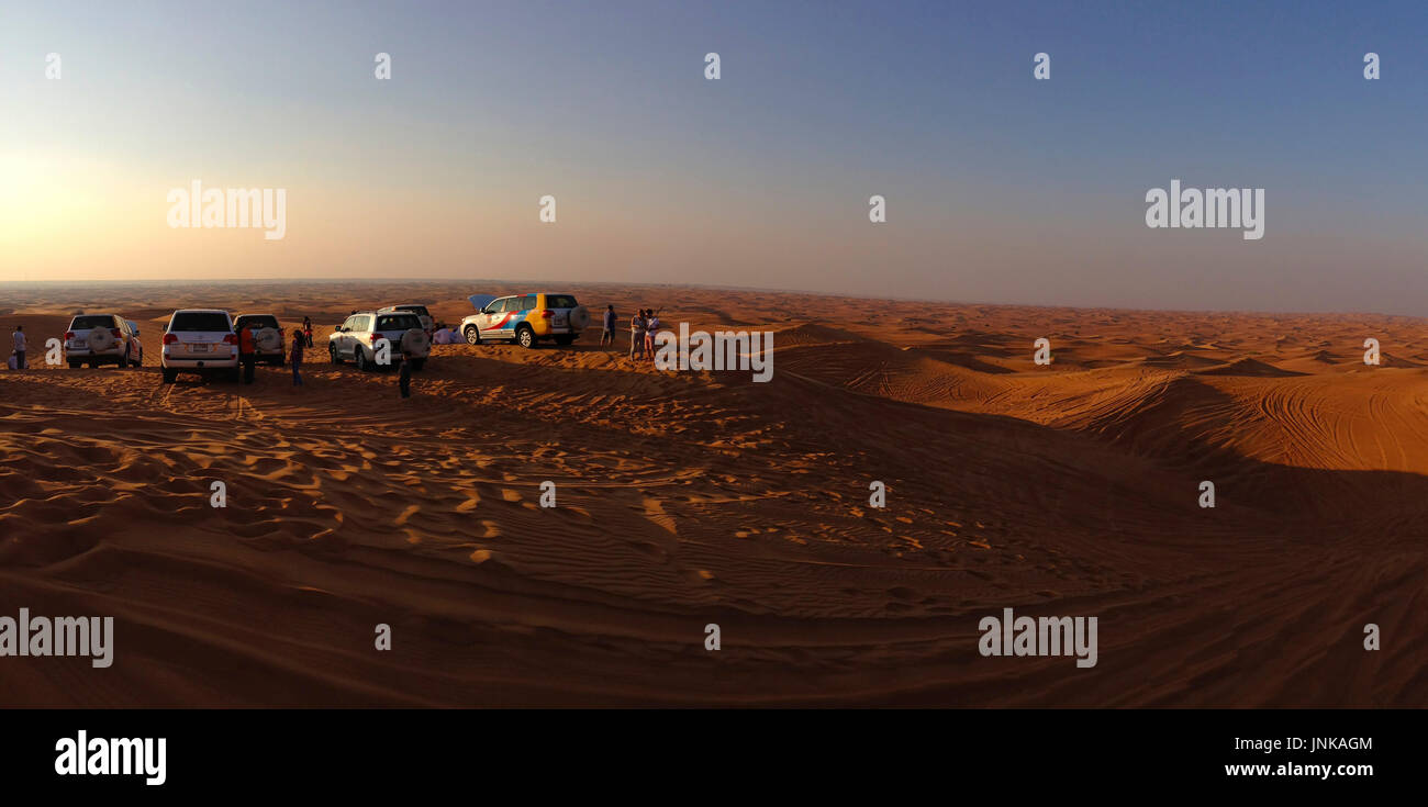 Desert safari vehicles hi-res stock photography and images - Alamy
