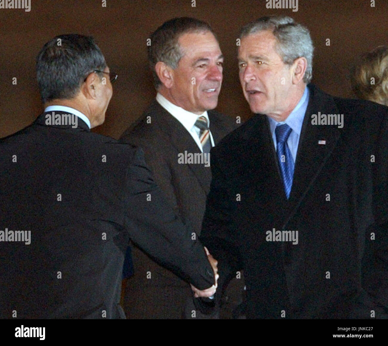 OSAKA, Japan - U.S. President George W. Bush shakes hands with Sadaharu ...