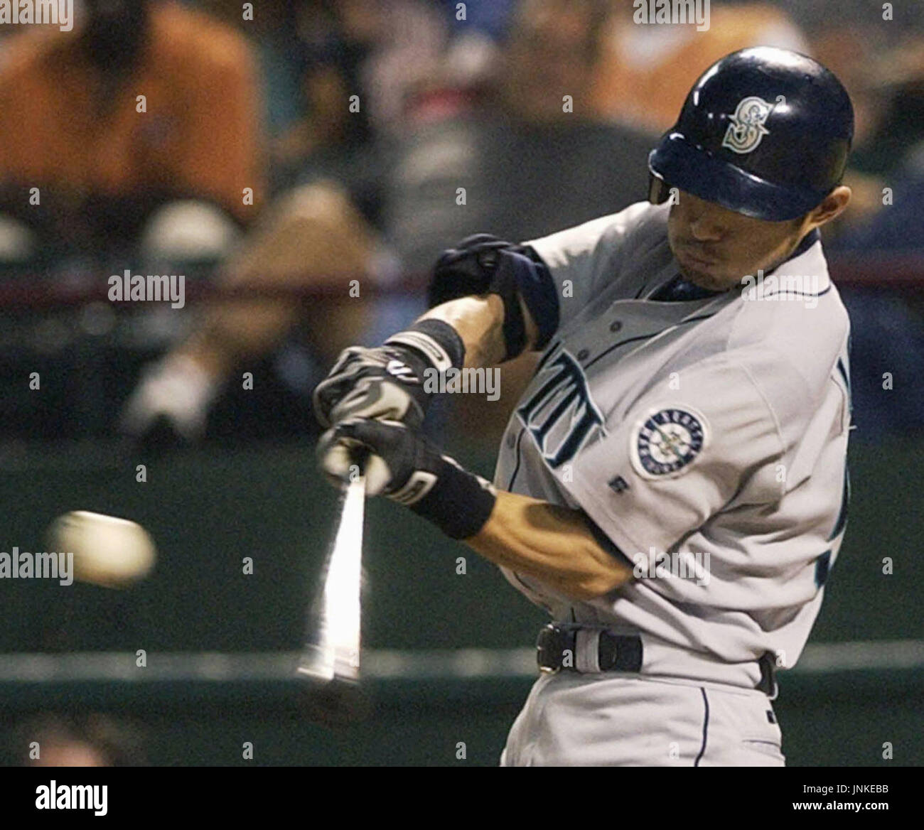 ARLINGTON, United States - Seattle Mariners leadoff batter Ichiro ...