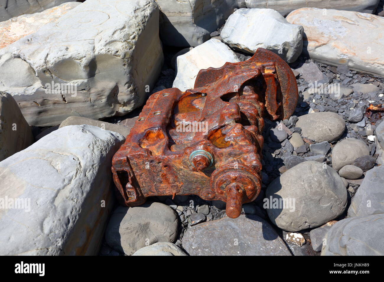 Corroded steel cylinder hi-res stock photography and images - Alamy