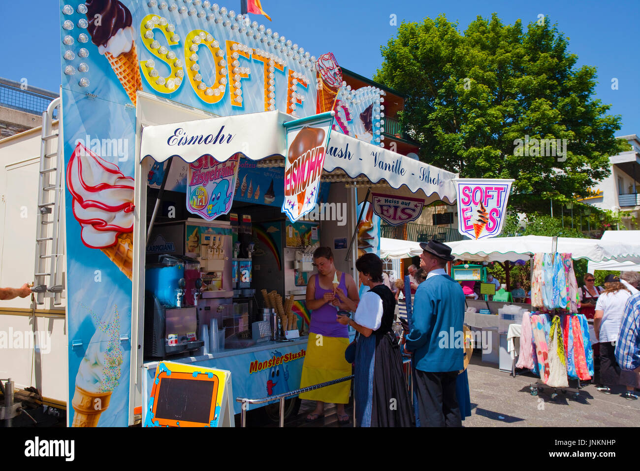 Eisstand hi-res stock photography and images - Alamy