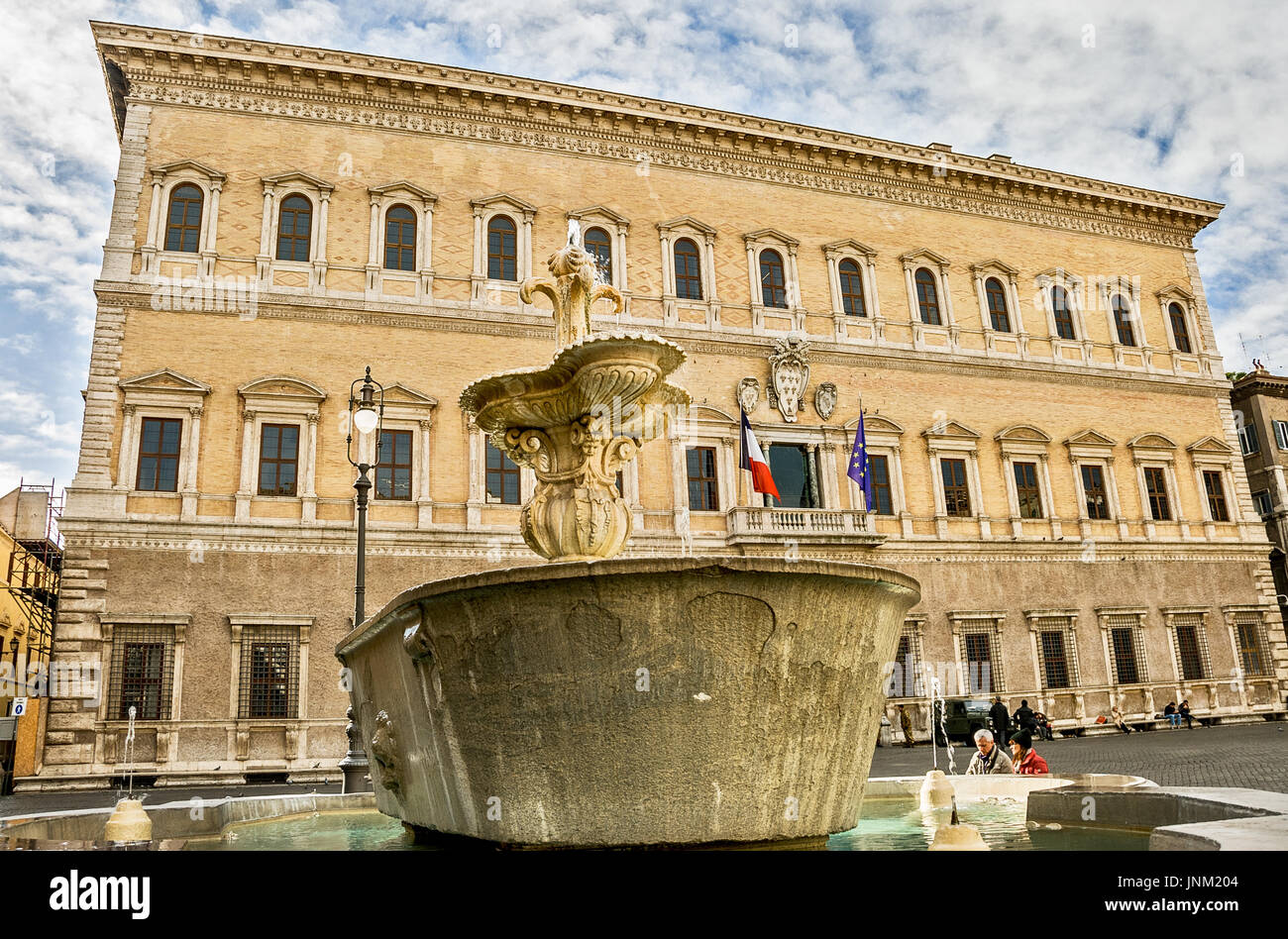Palazzo Farnese Roma High Resolution Stock Photography and Images - Alamy