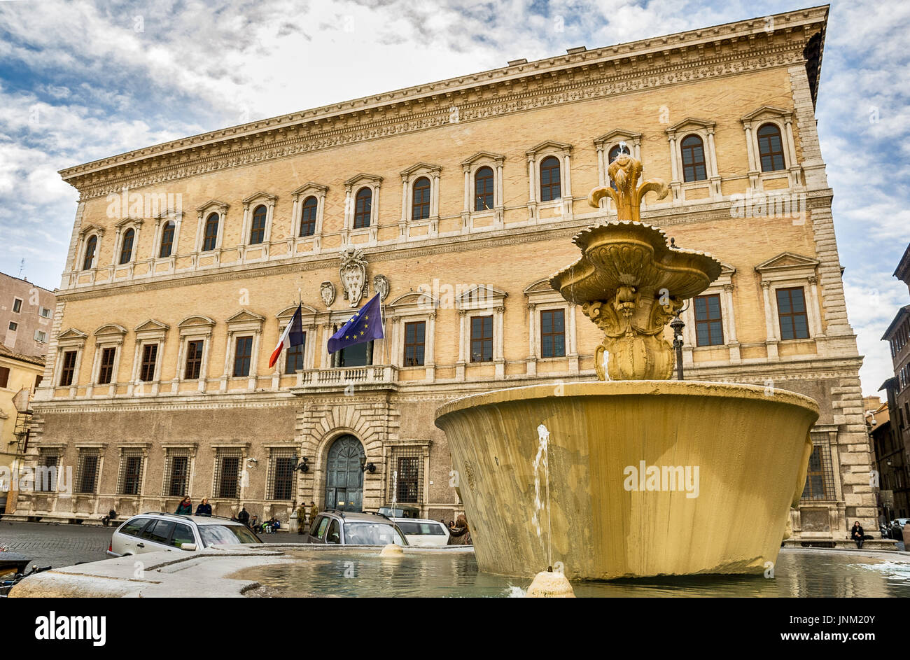 Palazzo Farnese Roma High Resolution Stock Photography and Images - Alamy