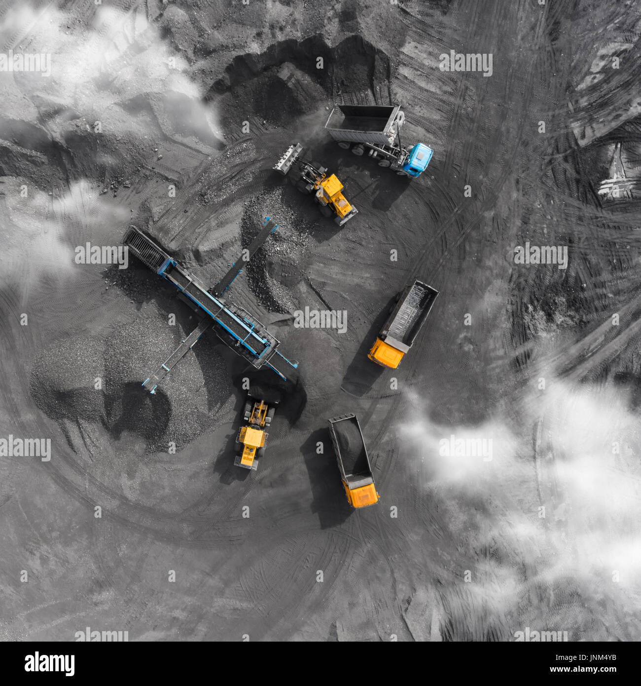 Open pit mine, breed sorting, mining coal, extractive industry Stock ...