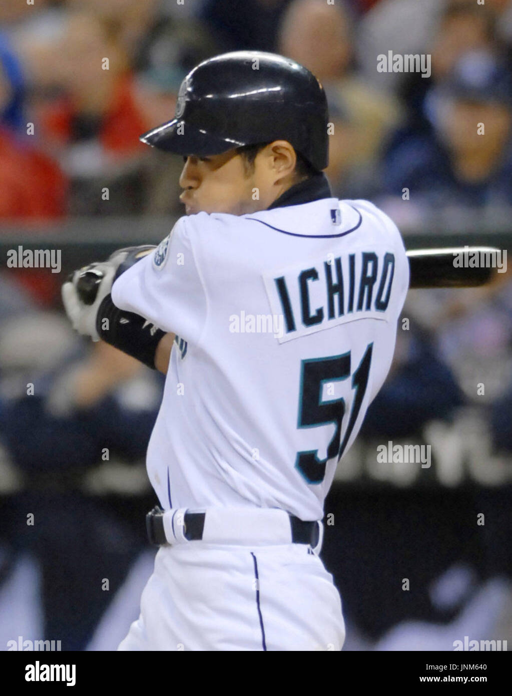 SEATTLE, United States - Seattle Mariners Ichiro Suzuki hits a single ...