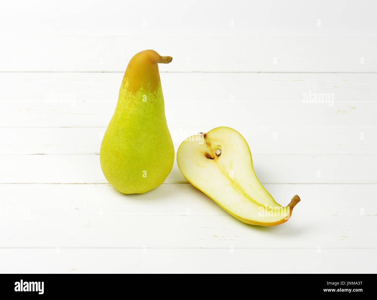 Half pears hi-res stock photography and images - Alamy