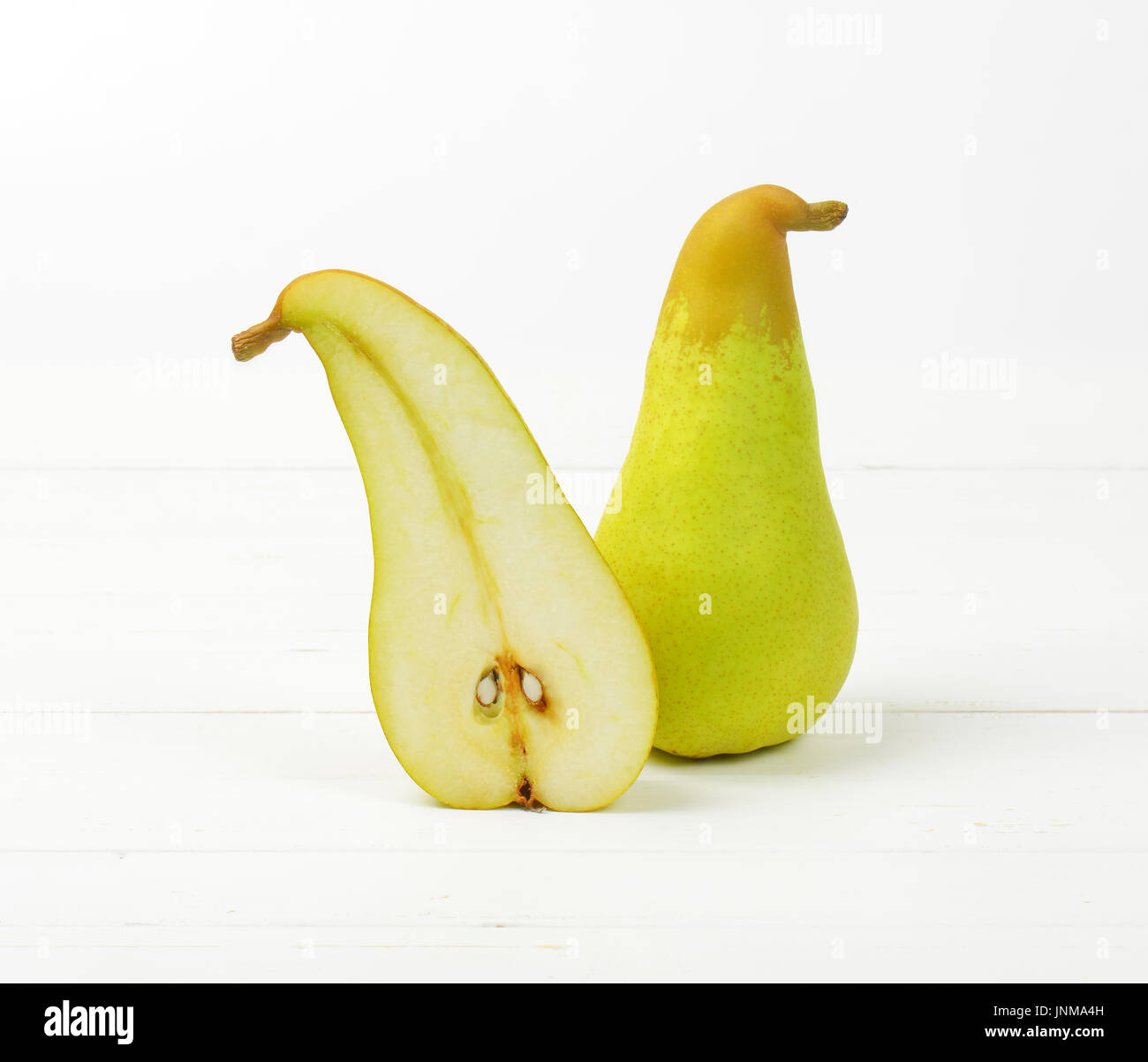 Half pears hi-res stock photography and images - Alamy