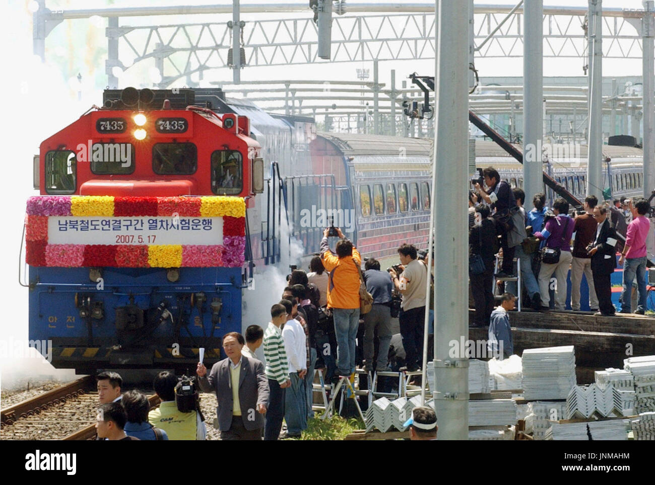 SEOUL, South Korea - North and South Korean trains crossed the military ...