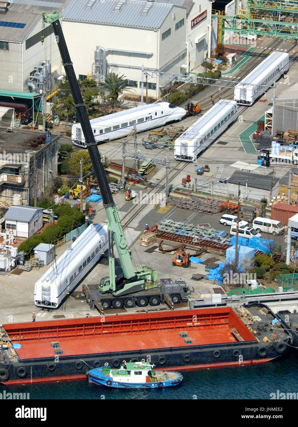 KOBE, Japan - The first shipment of Japanese-made bullet-train cars is ...