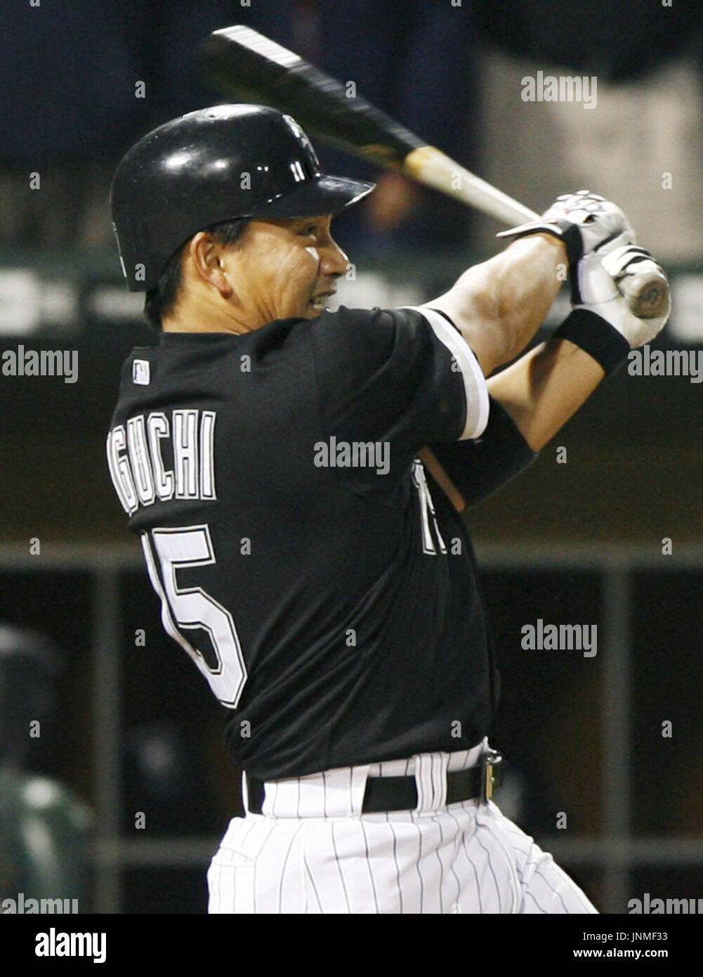 CHICAGO, United States - Tadahito Iguchi hits a tying grand slam with ...