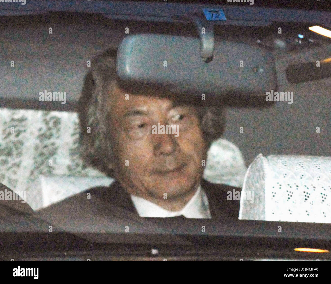 TOKYO, Japan - Prime Minister Junichiro Koizumi leaves the home of ...
