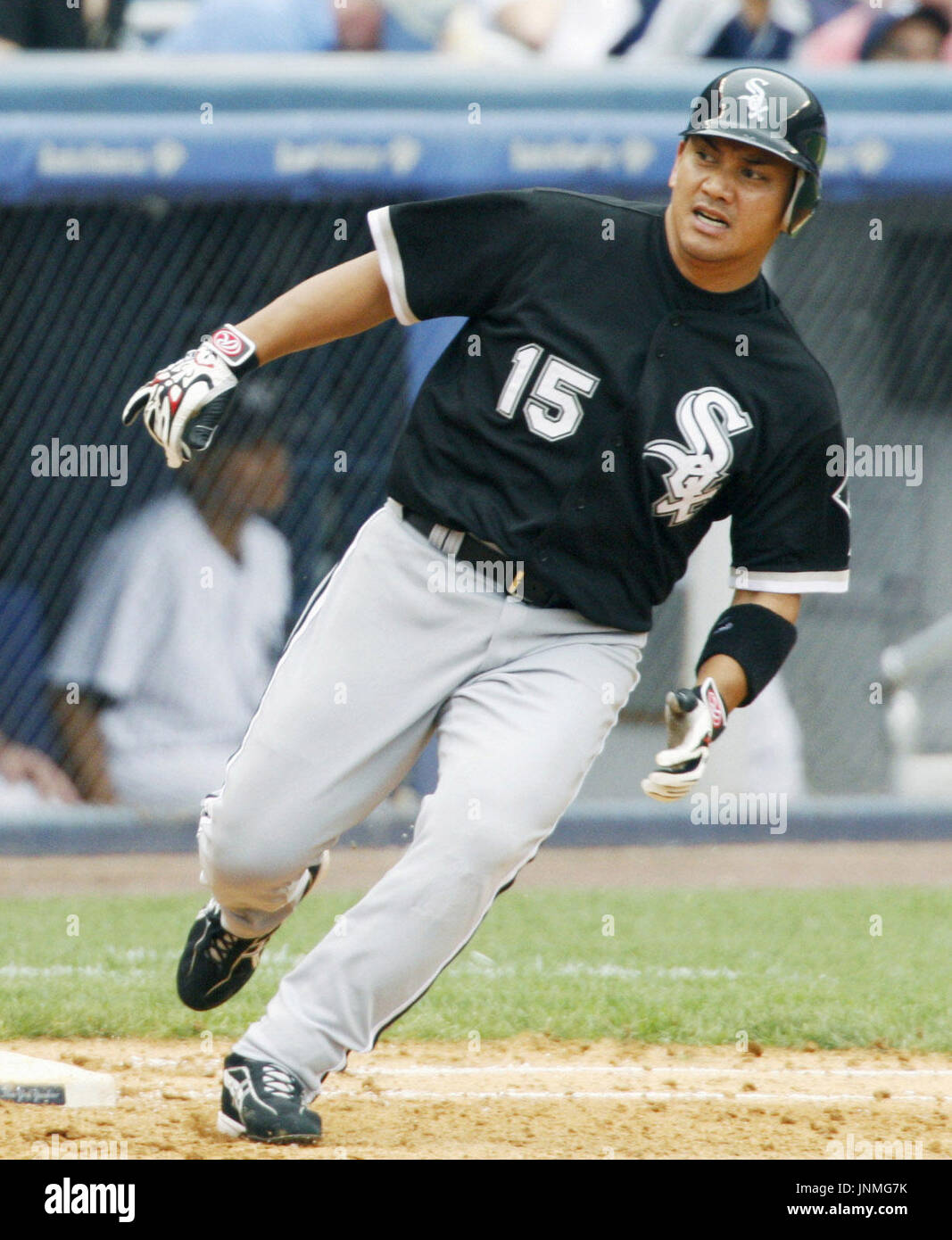 NEW YORK, United States - Chicago White Sox infielder Tadahito Iguchi ...