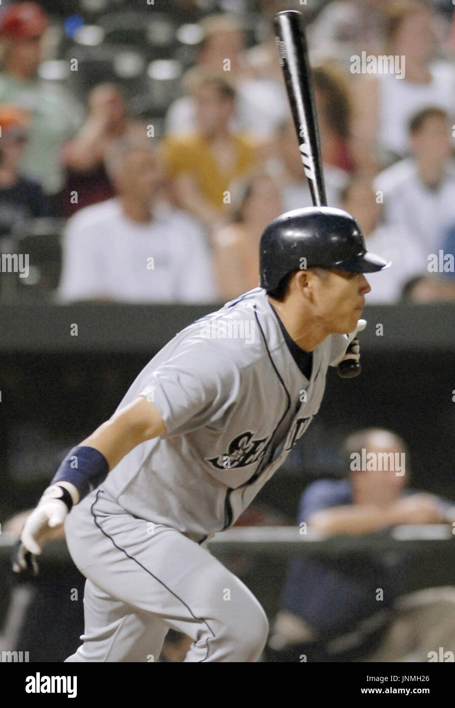 Seattle mariners catcher kenji johjima hi-res stock photography and ...