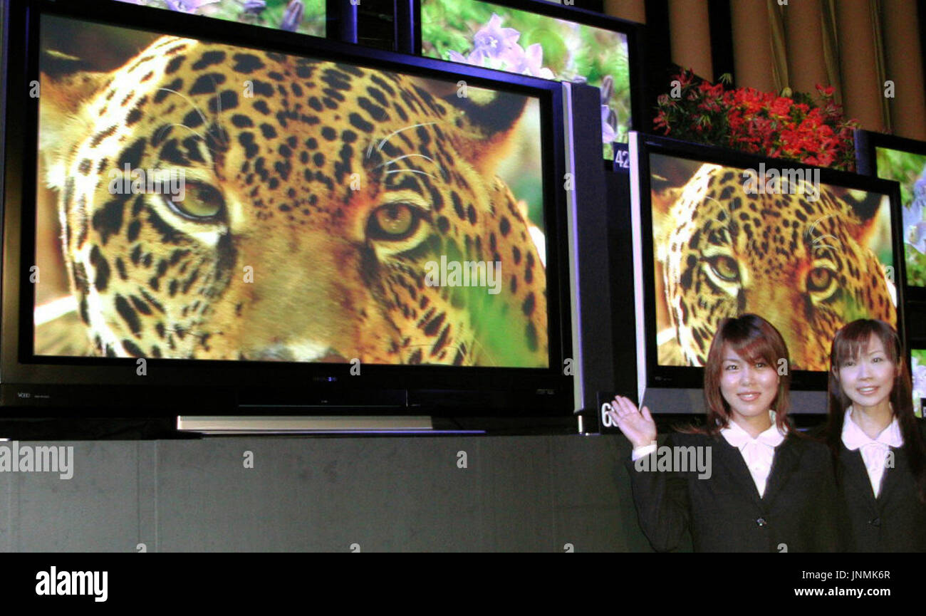 TOKYO, Japan - Hitachi Ltd. on Sept. 26 unveiled the 50- and 60-inch ...
