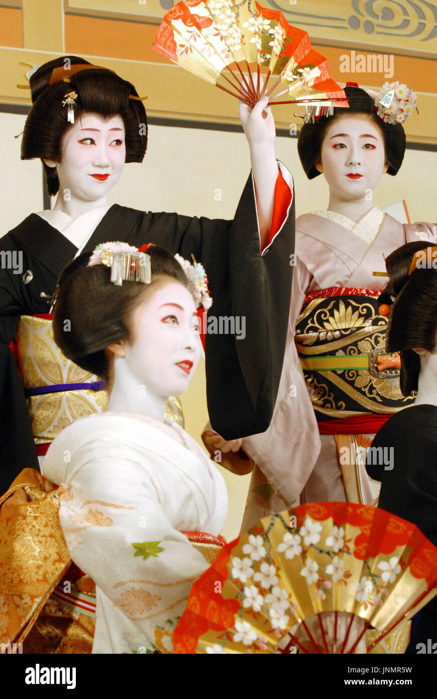 KYOTO, Japan - Traditional ''geisha'' and ''maiko'' dancers show their ...