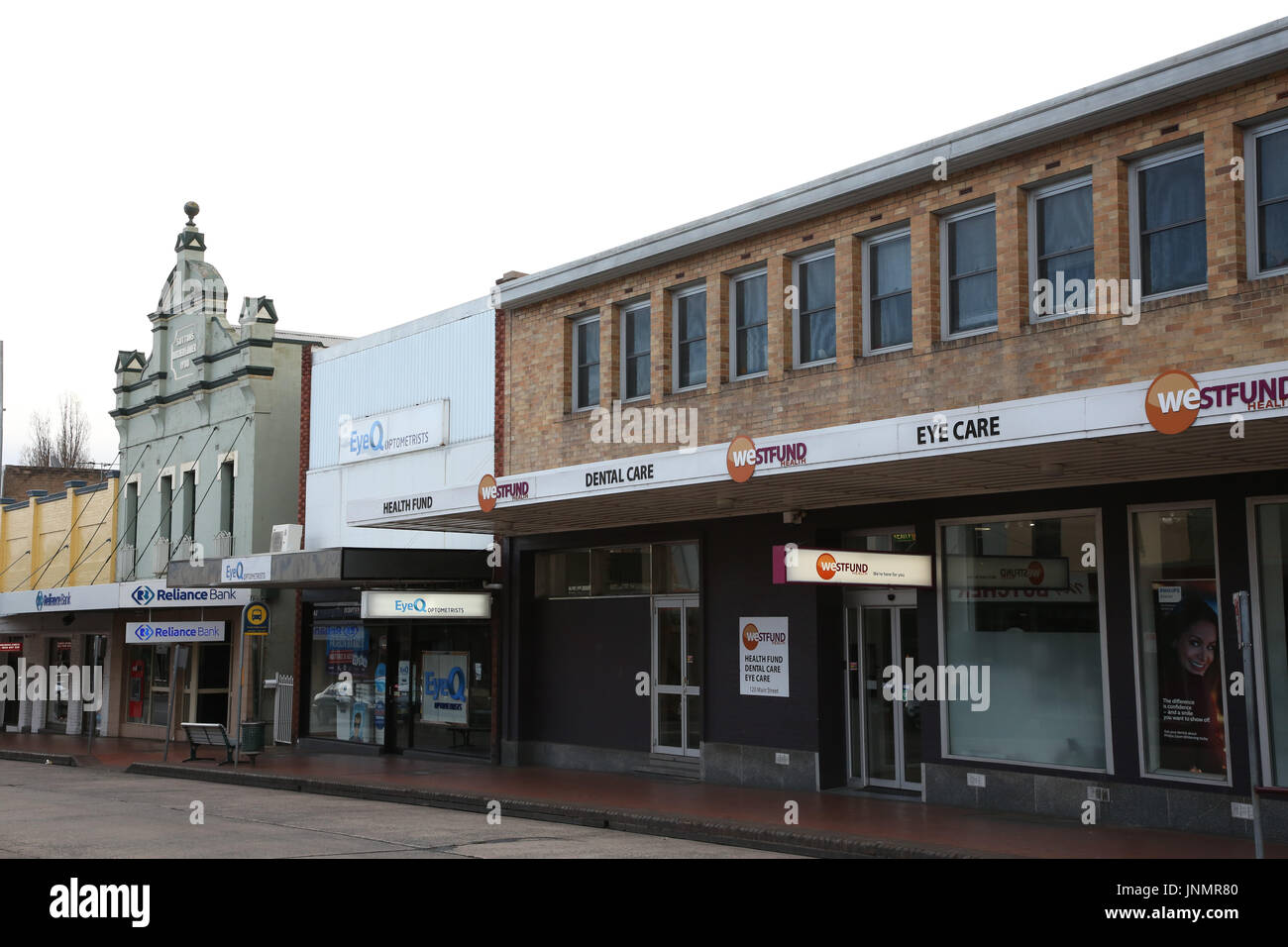 Main street lithgow hi-res stock photography and images - Alamy