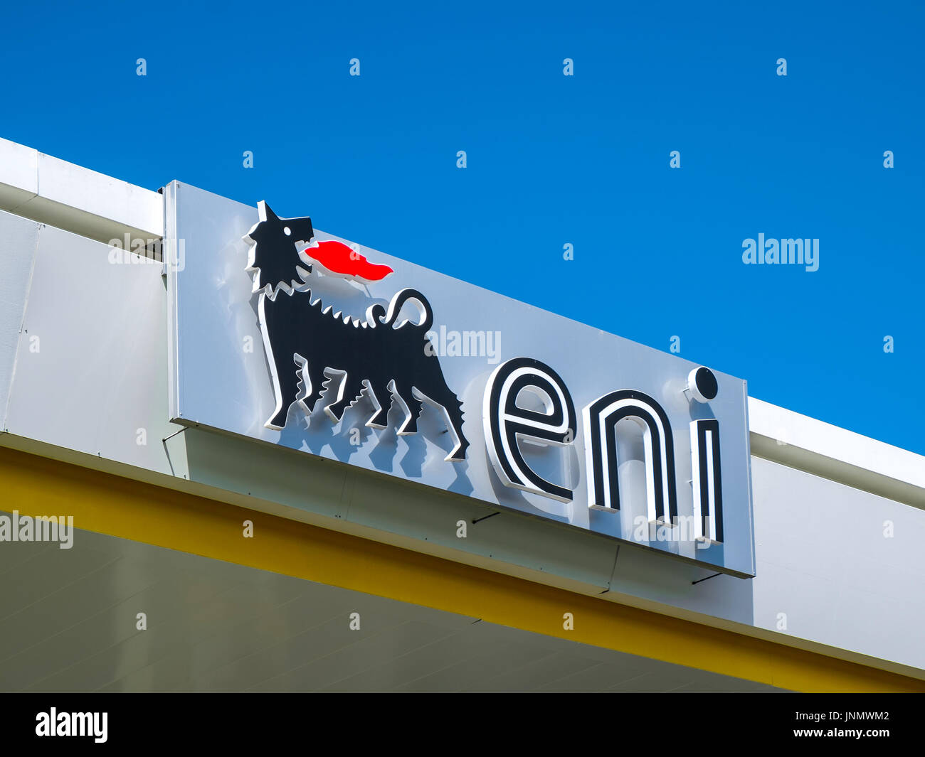 "Eni" services on A10 Autoroute near Bordeaux, France Stock Photo - Alamy