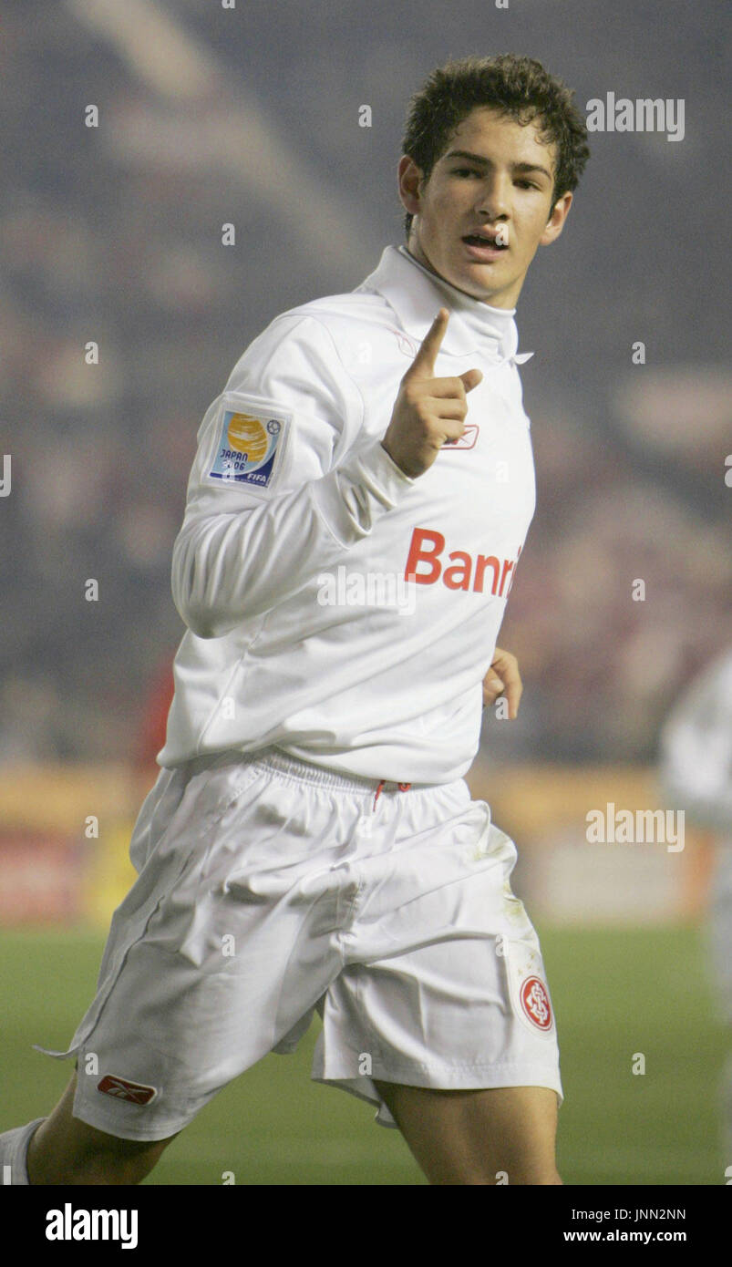 TOKYO, Japan - Internacional striker Alexandre Pato celebrates after ...
