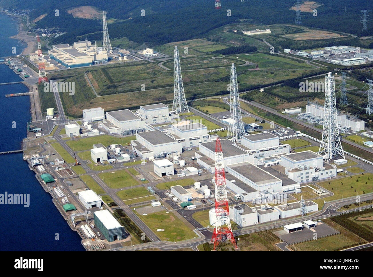 TOKYO, Japan - Tokyo Electric Power Co.'s Kashiwazaki-Kariwa nuclear ...