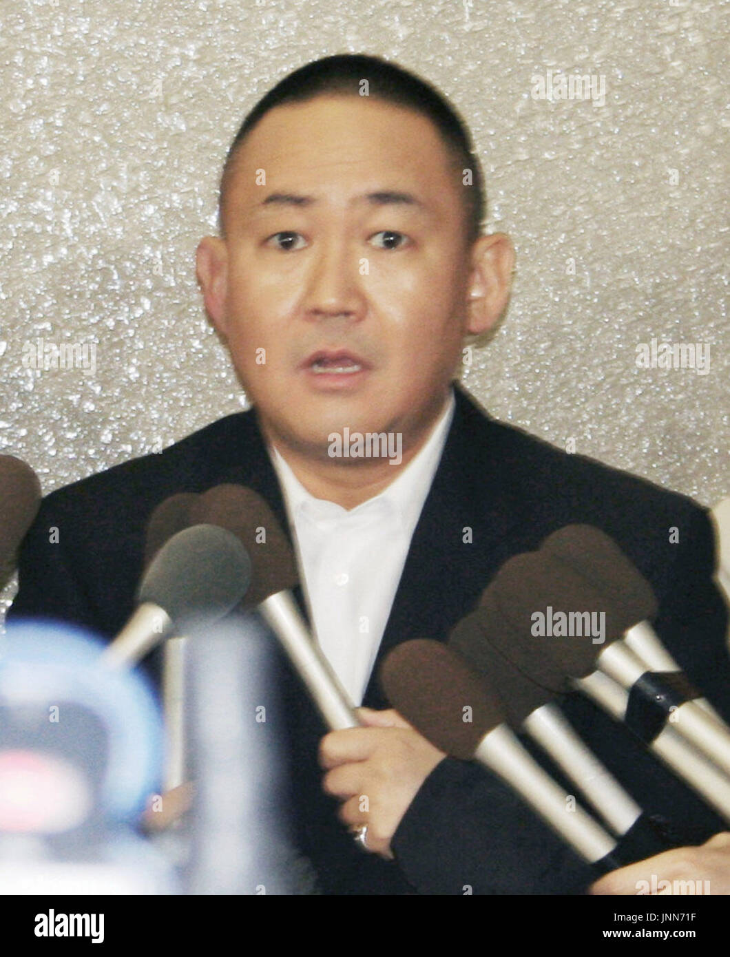 TOKYO, Japan - ''Rakugo'' comic storyteller Hayashiya Shozo speaks with ...