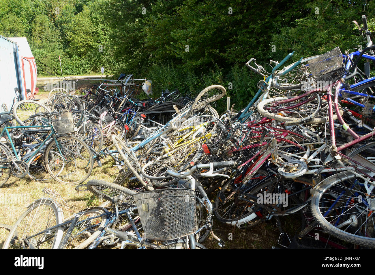 Pile of bicycles hi-res stock photography and images - Alamy