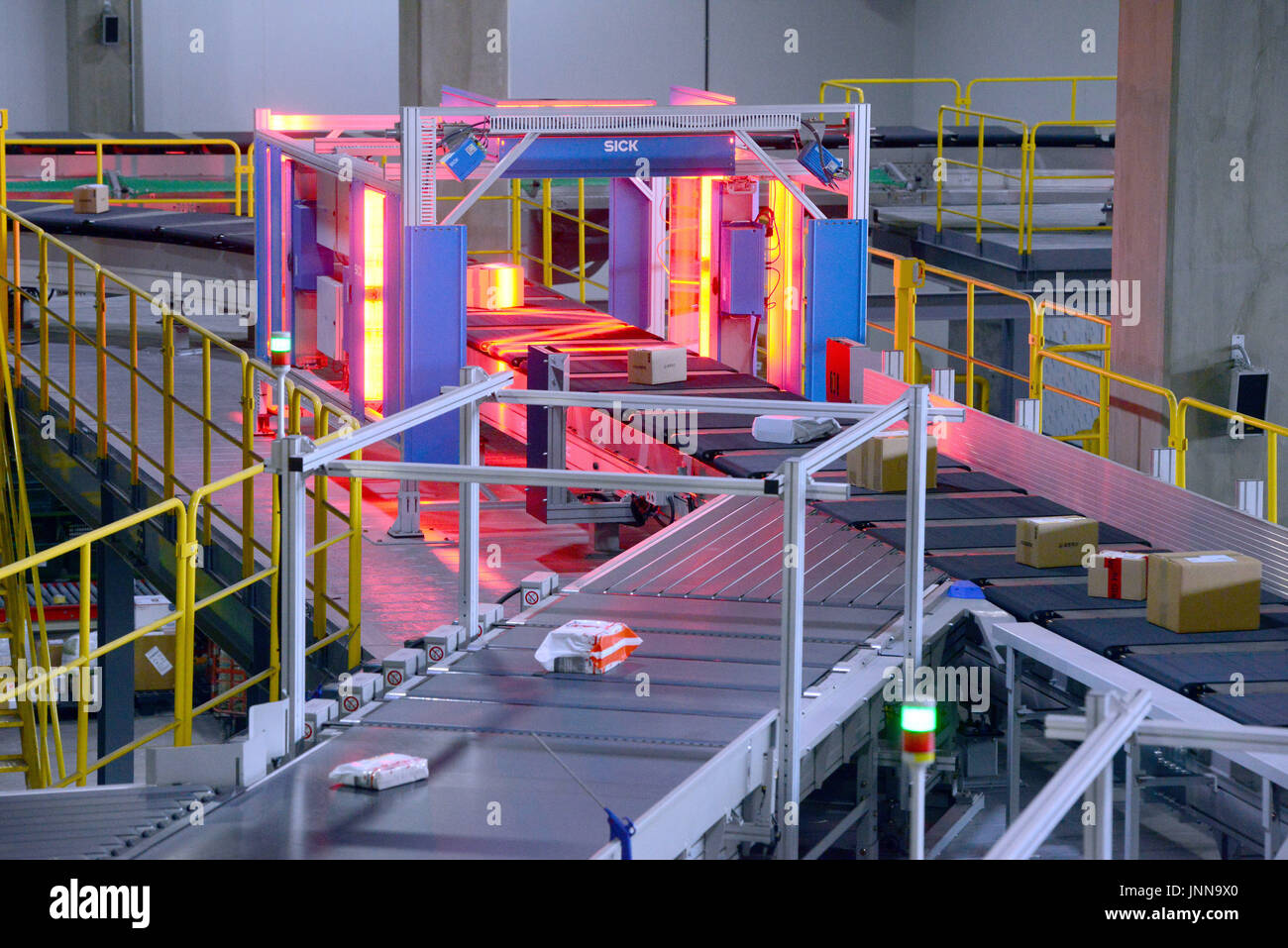 X-ray of special express distribution center in the airport Stock Photo ...