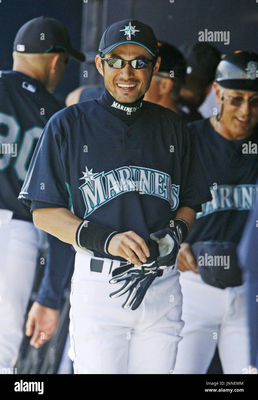 PEORIA, United States - Seattle Mariner's outfielder Ichiro Suzuki ...