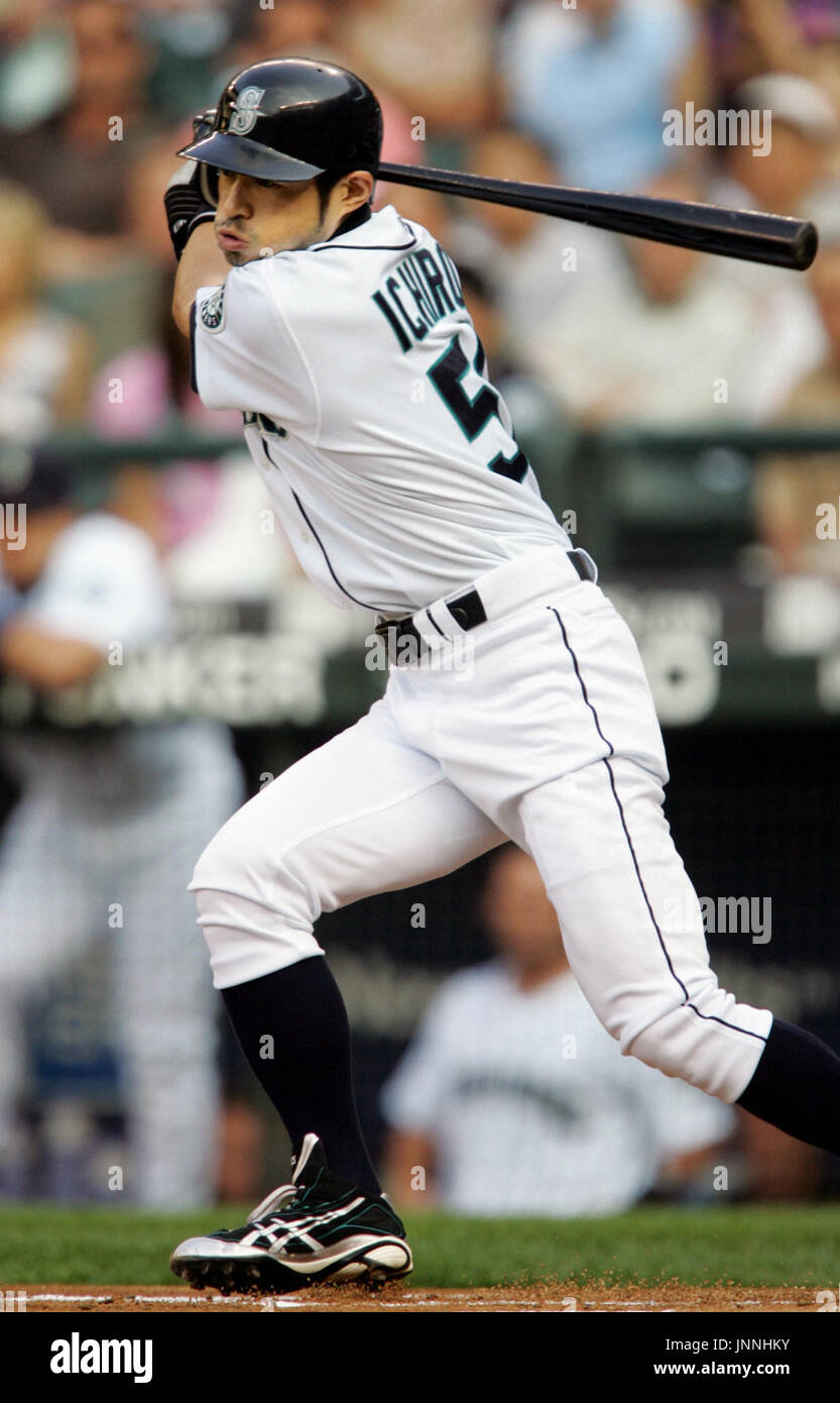 SEATTLE, United States - Seattle Mariners' Ichiro Suzuki singles to ...