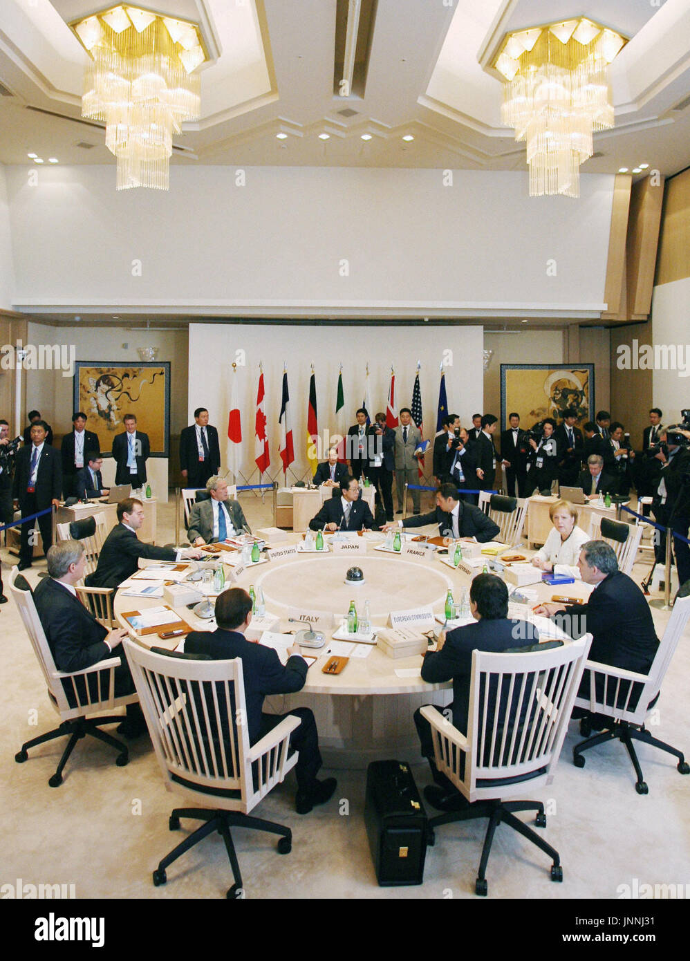 TOYAKO, Japan - The leaders of the Group of Eight nations and European ...