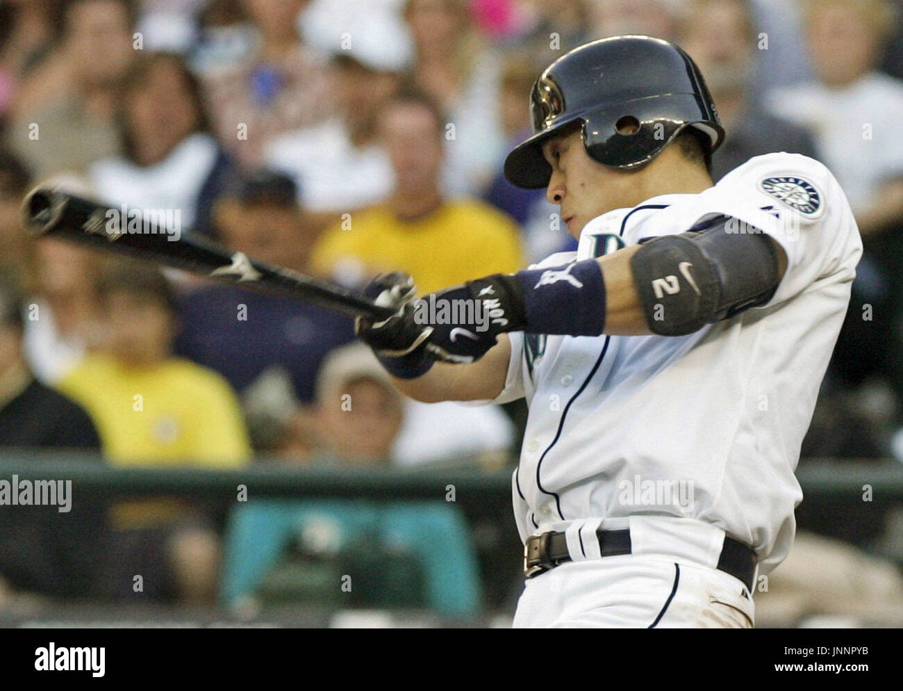SEATTLE, United States - Seattle Mariners catcher Kenji Johjima hits an ...
