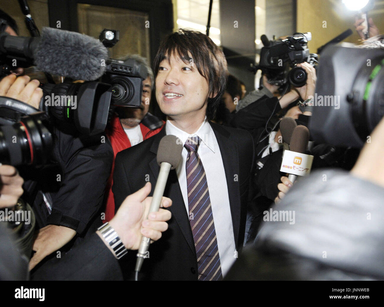 OSAKA, Japan - Toru Hashimoto, a 38-year-old lawyer and TV celebrity ...