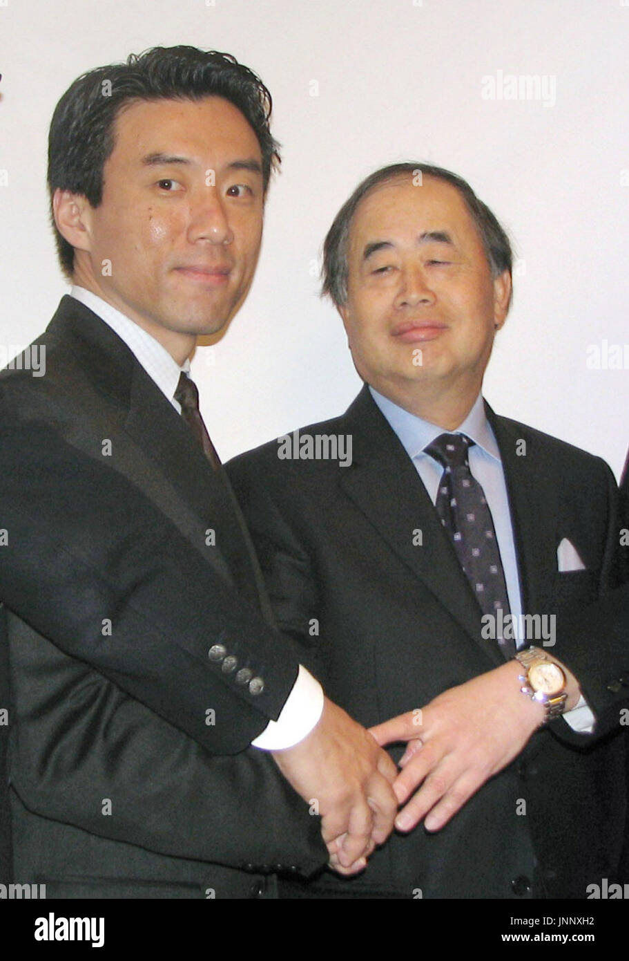 TOKYO, Japan - David Eun (L), Google Inc. vice president of content ...