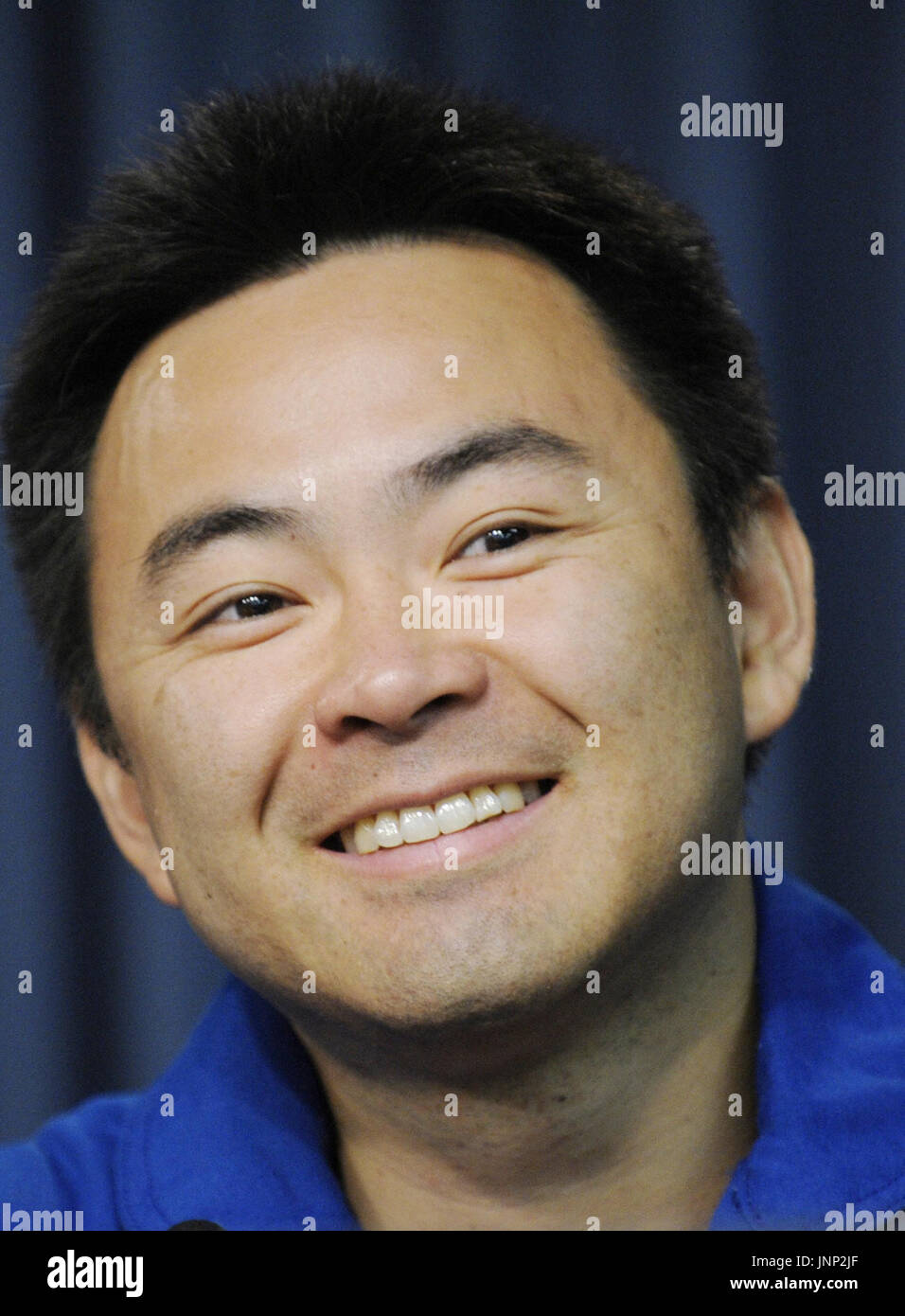 CAPE CANAVERAL, United States - Japanese astronaut Akihiko Hoshide ...